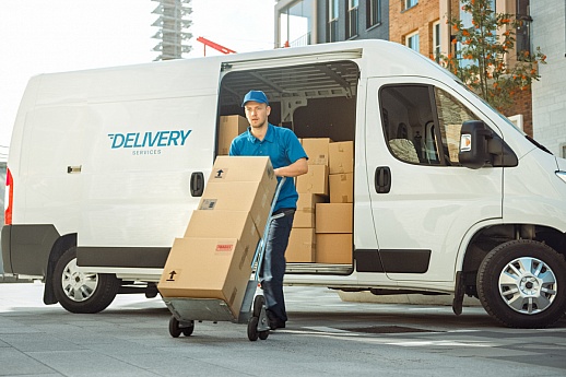 How to Start a Courier Business: Delivery Service Guide | Lendza